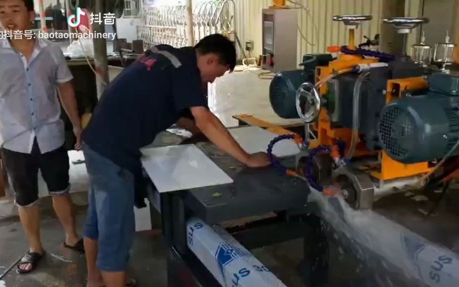 数控手推机试机_开瓷砖加工厂需要设备_陶瓷机械_广东宝陶机械