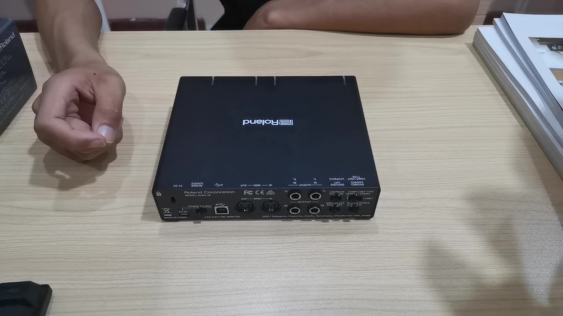 罗兰rubix24录音编曲混音声卡使用介绍