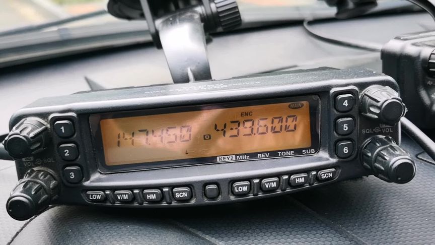 #业余无线电 教你如何设置八重洲8800/8900的中继参数