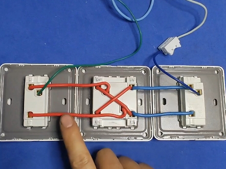 多控灯接线方法