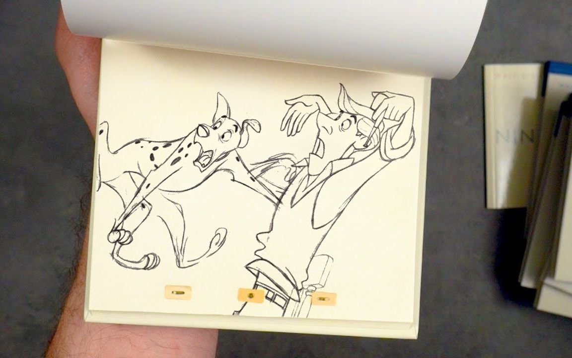 以迪士尼经典动画制作的翻页书动画,完整还原剧情