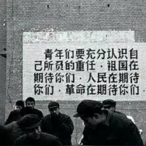 短短的口红 