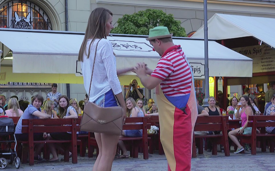 搞笑视频,小丑的滑稽表演