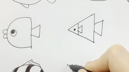 简单又好看的鱼怎么画,各种各样的鱼画起来#儿童简笔画