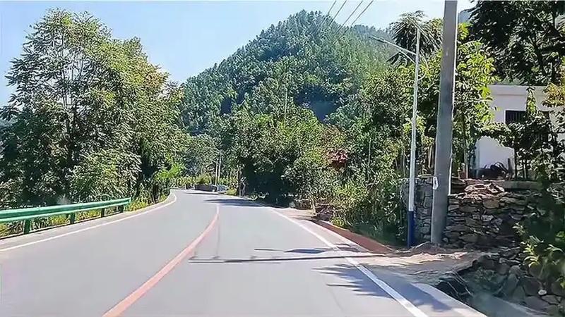 凤凰传奇《荷塘月色》