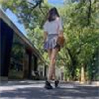 小妖依依