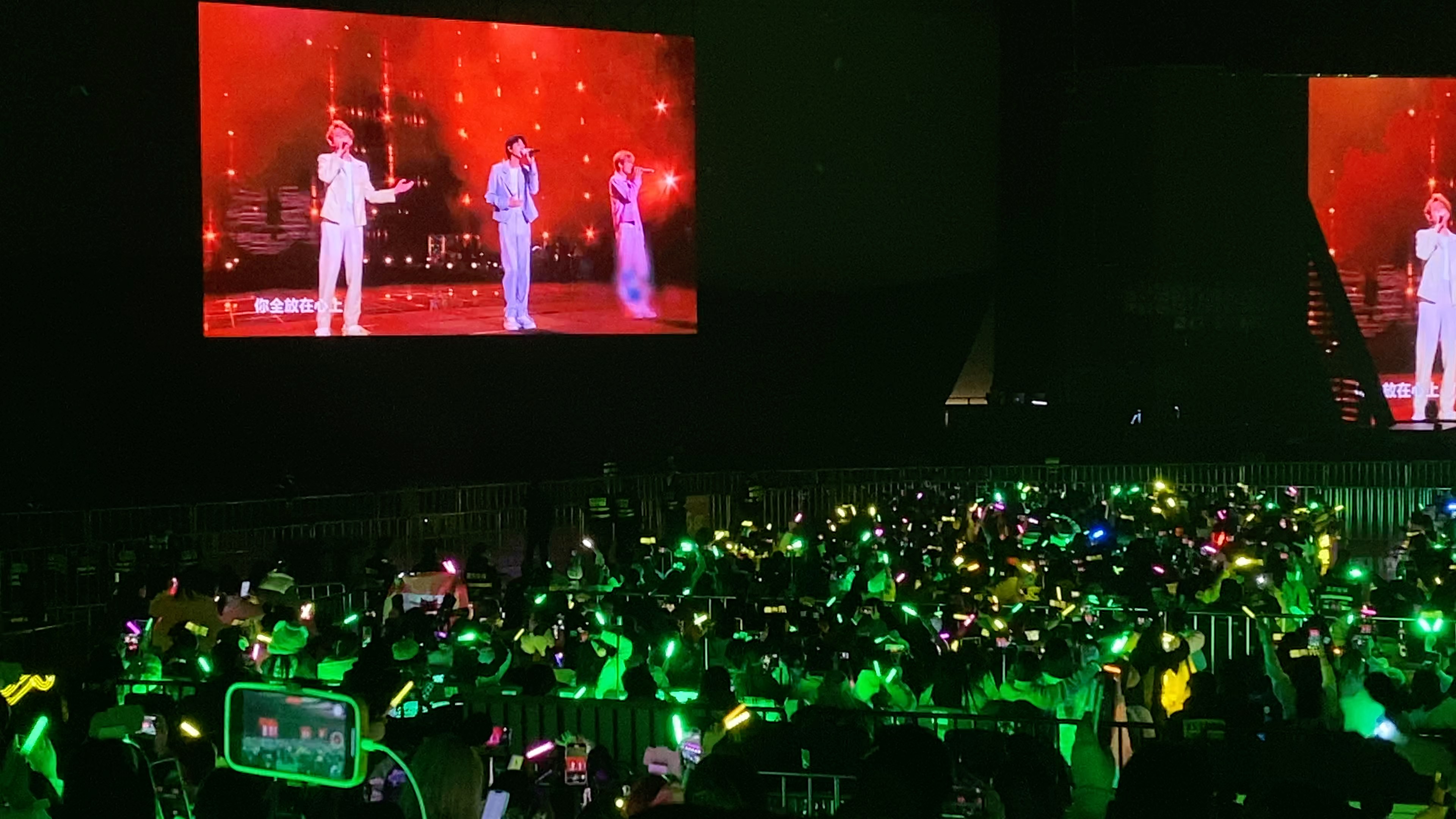 TF家族盛放新年演唱会之不完美小孩大合唱