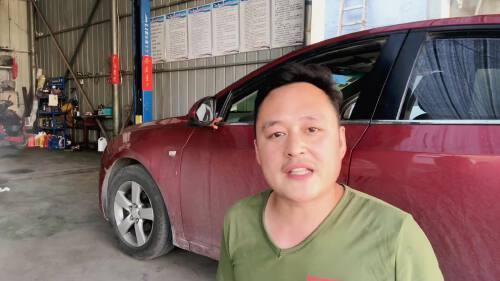 行车记录仪买哪种好修理工测给你看这种种白送都不要