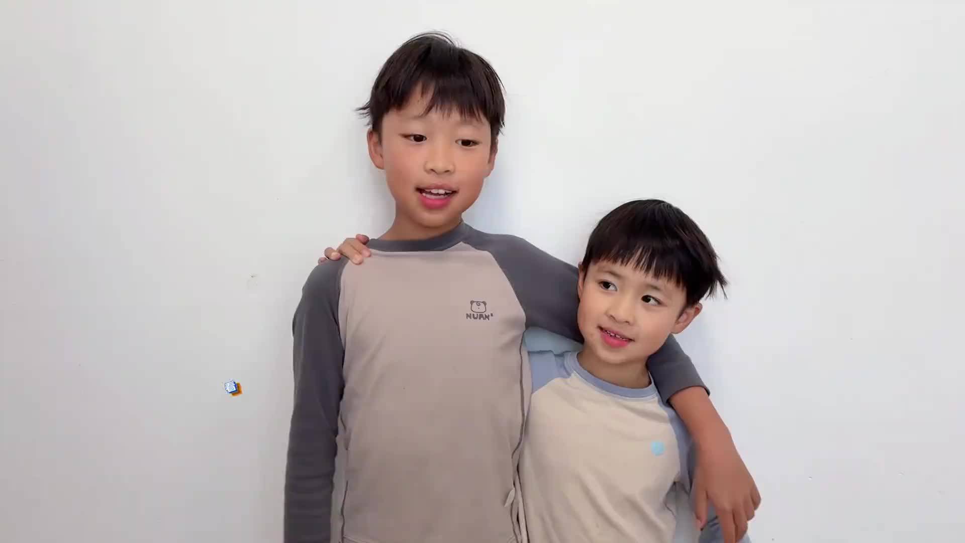 看球赛前的准备有什么呢ߤ� #人类幼崽成长计划 #萌娃 @我是机灵姐 ...