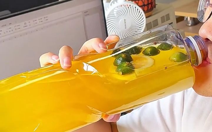办公室冲泡超方便的青桔百香果茶