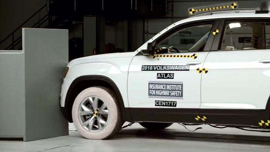 买Q7还是买途昂?看完碰撞测试后或许你就知道了