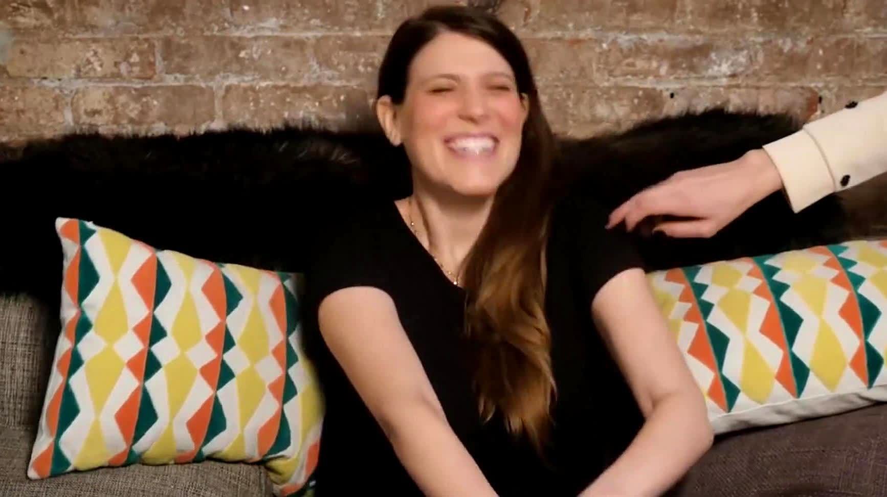 自己挠痒时没啥感觉,怎么到了别人挠就痒到不行?今天可算知道了!