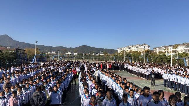 「丽江热线」初心不变,大爱无疆!福慧学校千余名师生这样学习张桂梅...