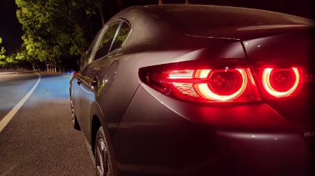 马自达3 质耀铂钢灰 提车半个月啦