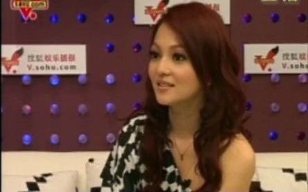 ...张韶涵上海世博访谈 坦言身为中国人能够献唱世博非常骄傲 10年...