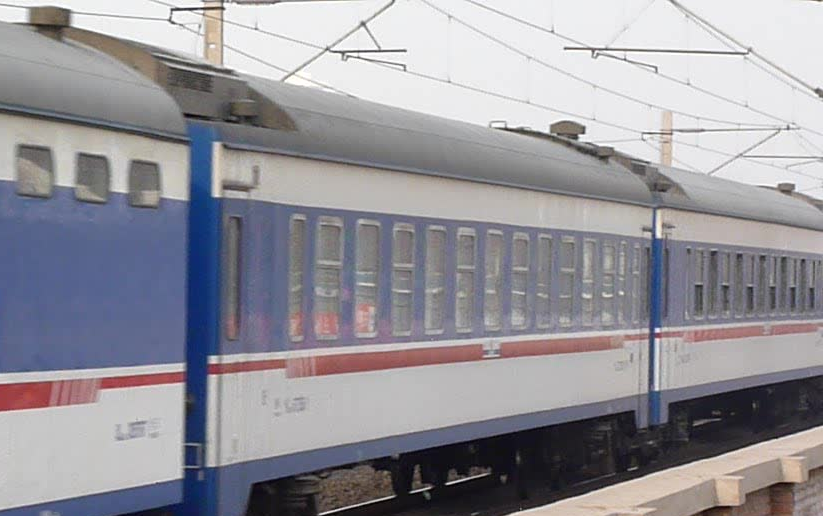 中国铁路25K”校服蓝“列车视频放送系列——2013年03月26日,京广...