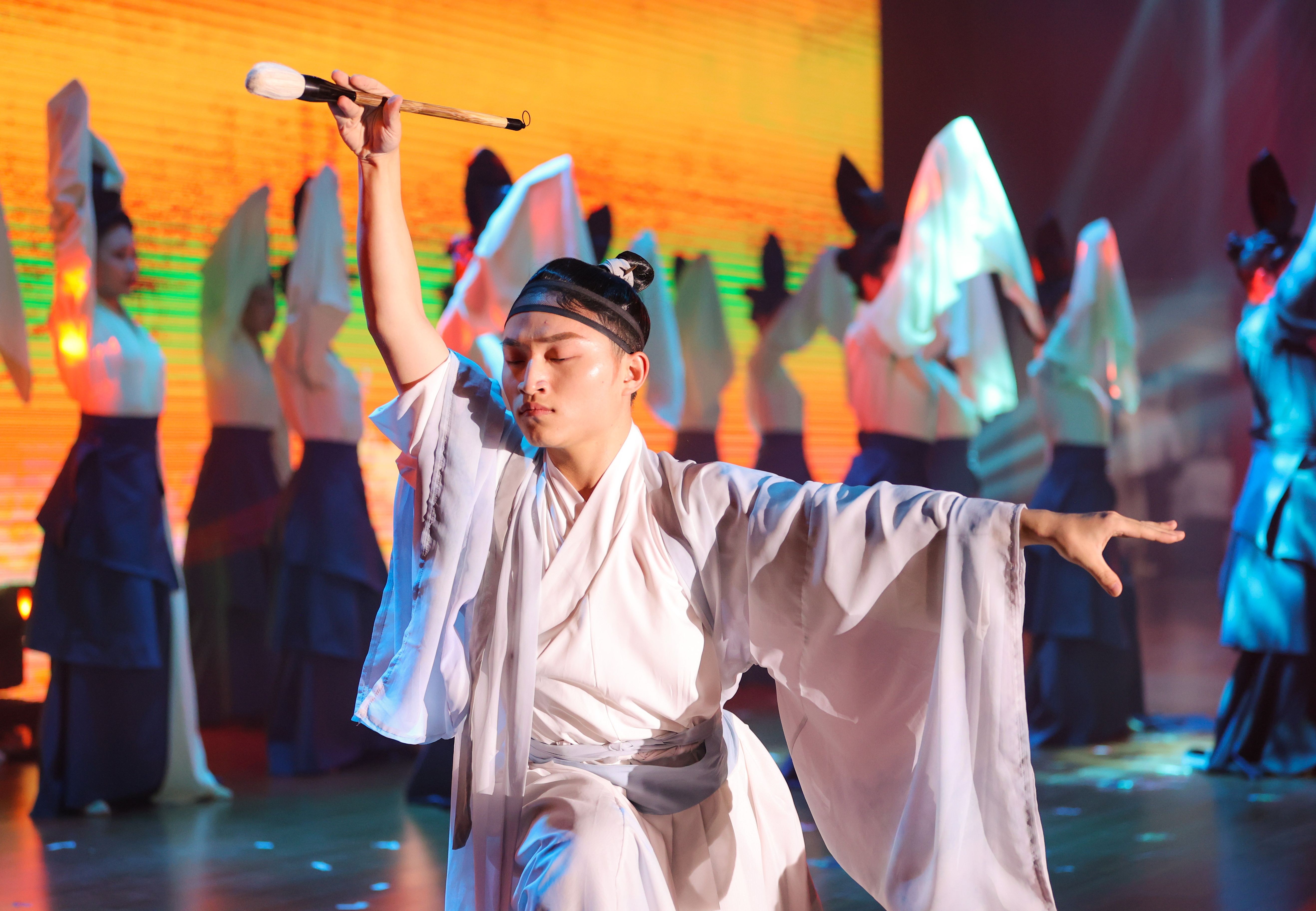 【合肥工业大学青年朗诵艺术节】 赓续民族心,共抒爱国情