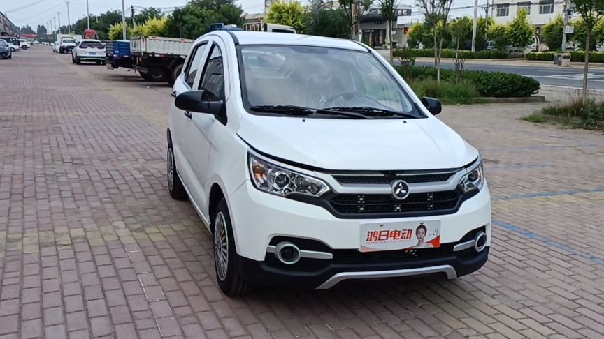 没有驾照就选它鸿日电动汽车
