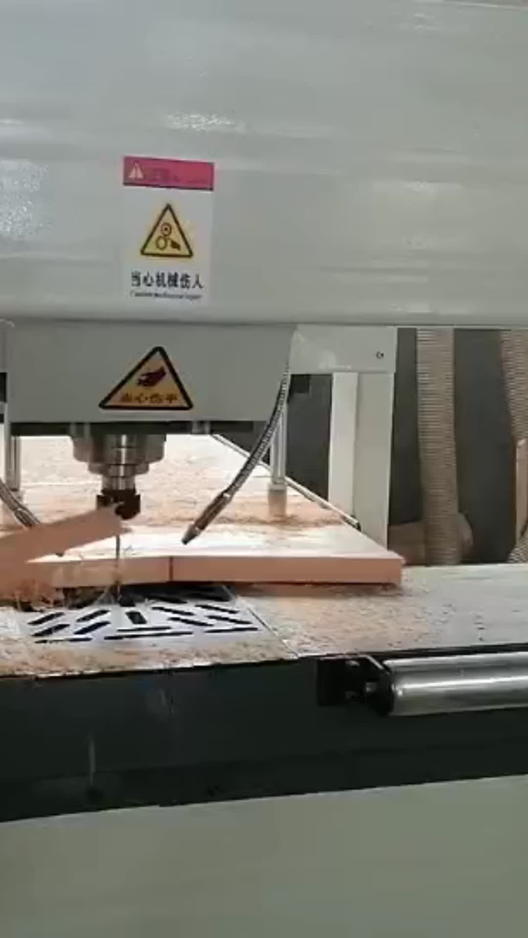 自动化锯铣一体机,加工实木的先进设备