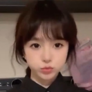 天才美少女王纪超 