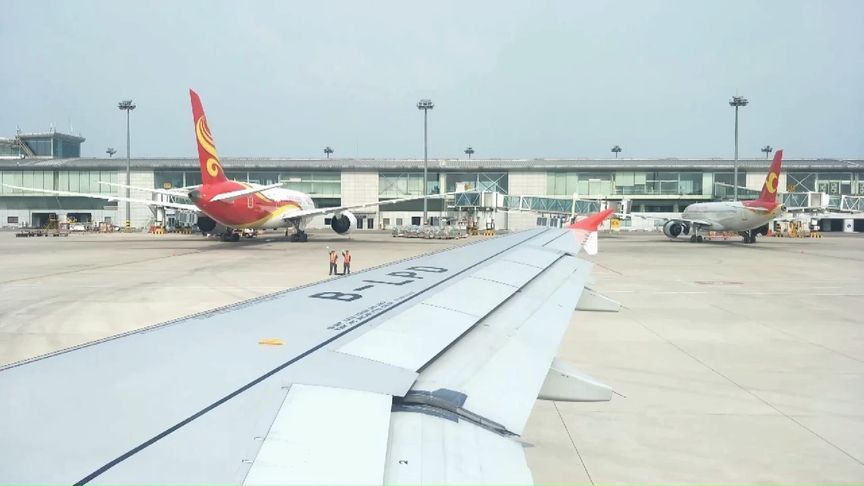 天津飞抵香港空中俯瞰港珠澳大桥