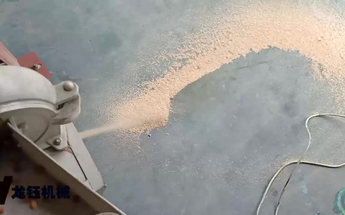 小型齿盘式万能粉碎机
