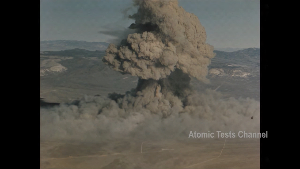 【视觉核爆】中近距离拍摄的1951年内华达试验场3.1万吨核爆炸 ...