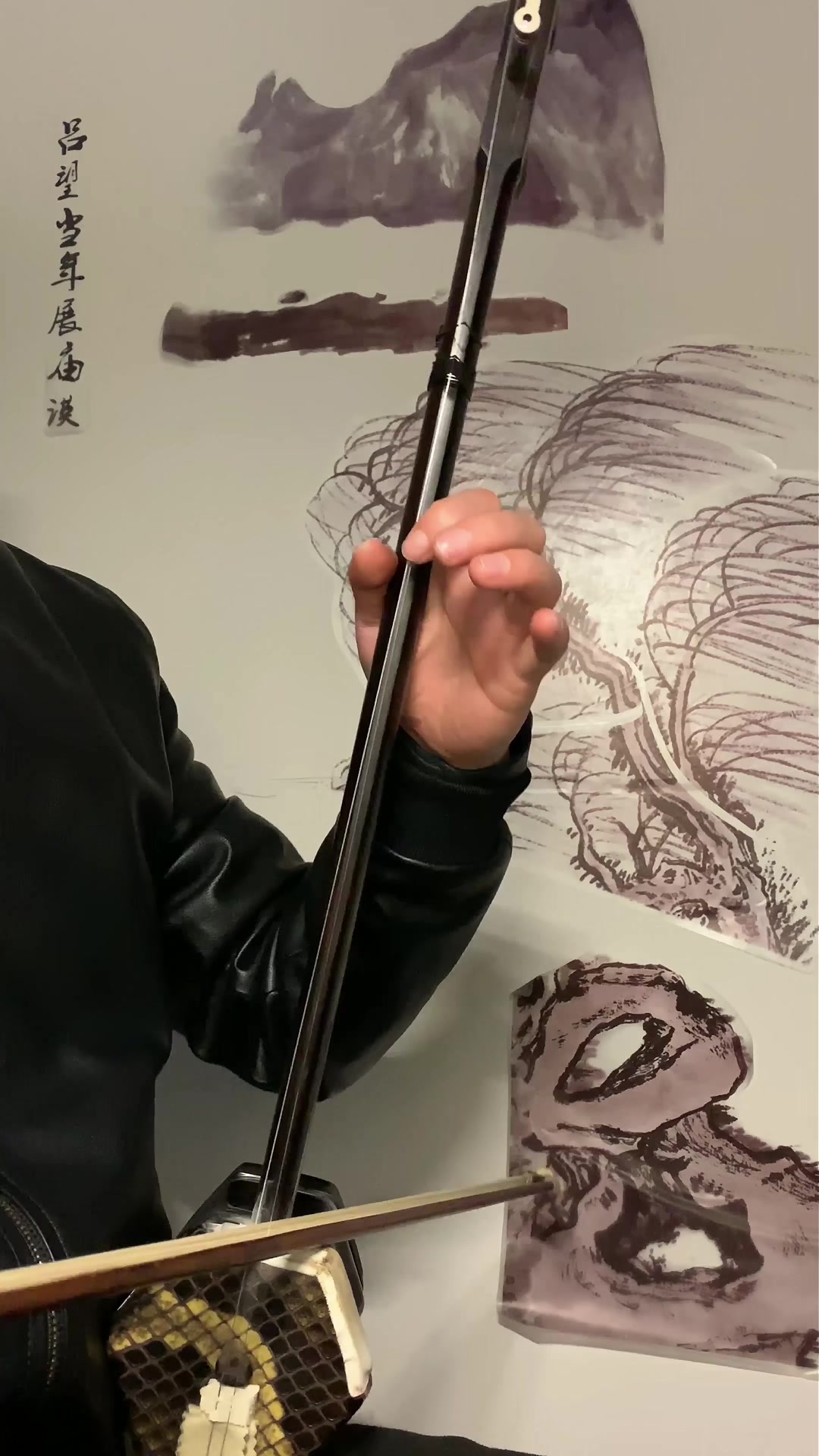 我们的祖国,拥有着丰富多彩的文化。中华文明博大精深,源远流长,给...