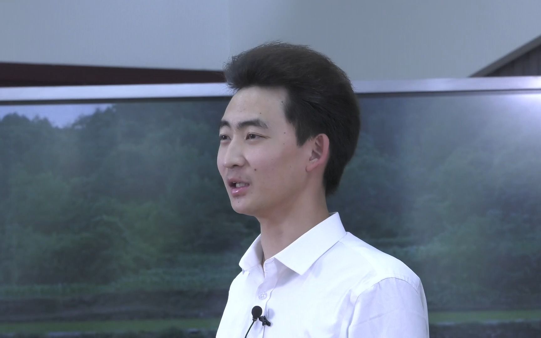 11成都工业职业技术学院《蝴蝶飞》