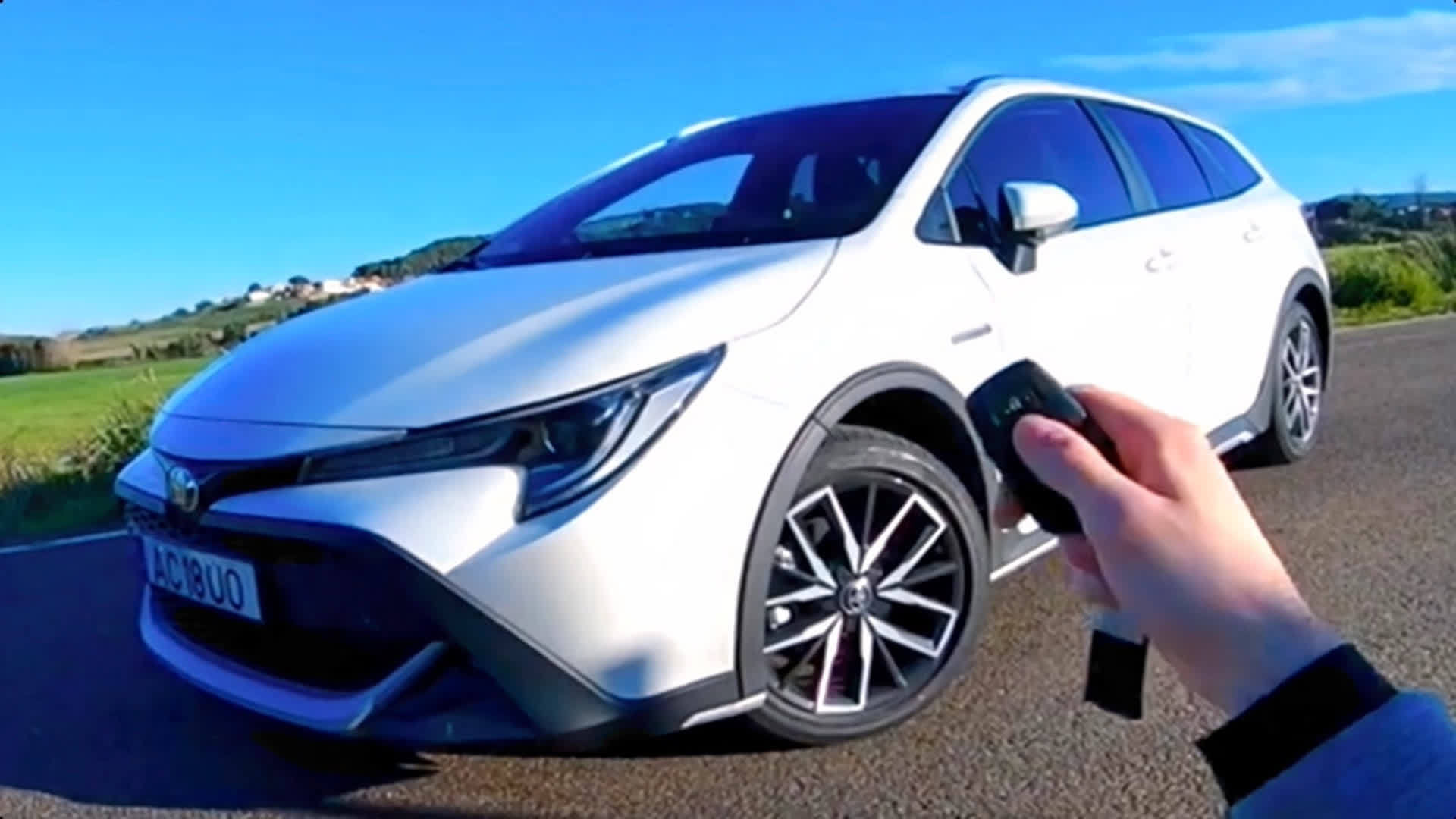 第一视角试驾2021款丰田卡罗拉旅行版,按下钥匙坐进车内,太.