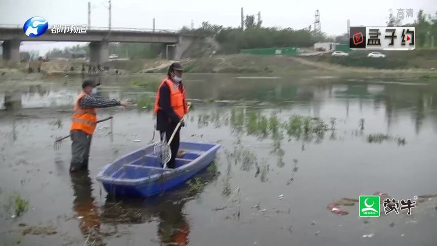 吃饭的时候不要看!排污口狂喷,河水臭熏天
