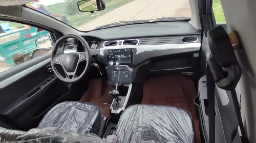 鸿日油电两用续航300公里新能源低速电动汽车接送孩子上下学的电动车