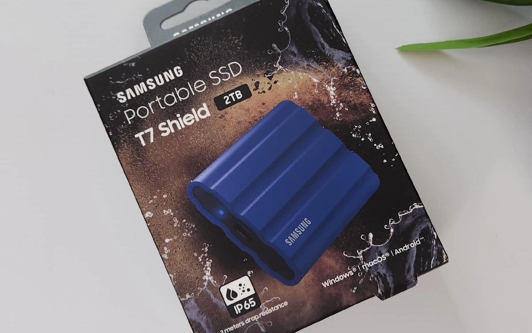 三星便携固态硬盘 T7 Shield 拆解——Samsung Portable SSD T7 ...