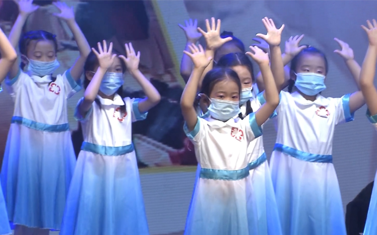 幼儿舞蹈.少儿舞蹈《致敬疫情者》众志成城抗疫必胜!加油!