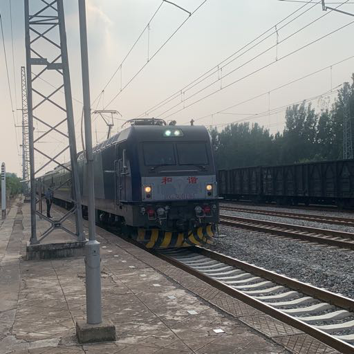 7053次列车淄博到泰山 