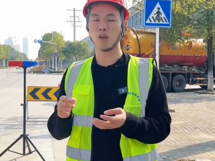 江苏南排市政讲解管道非开挖CIPP紫外光固化修复施工经过和管道...
