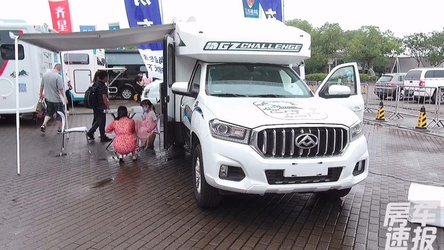 8090小薇阿龙同款皮卡越野房车,适合夫妻旅行的神车,价格也美丽