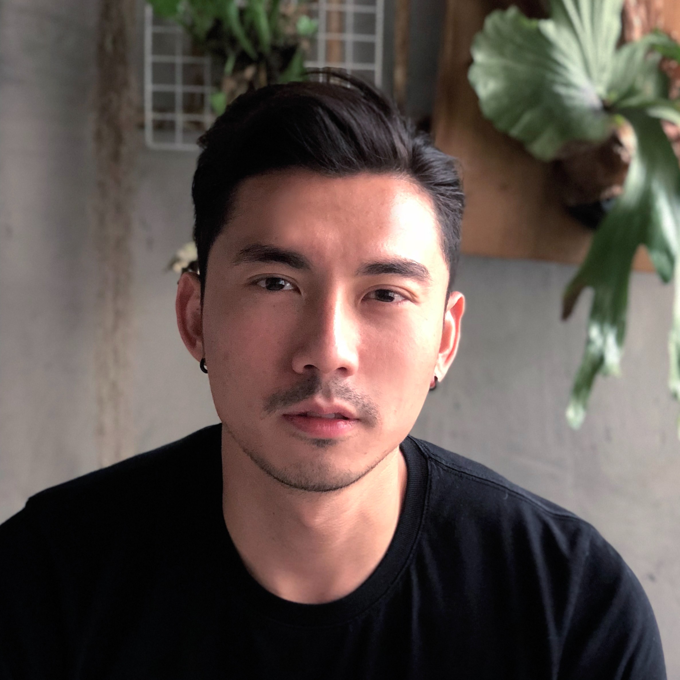 我是赖瑞 