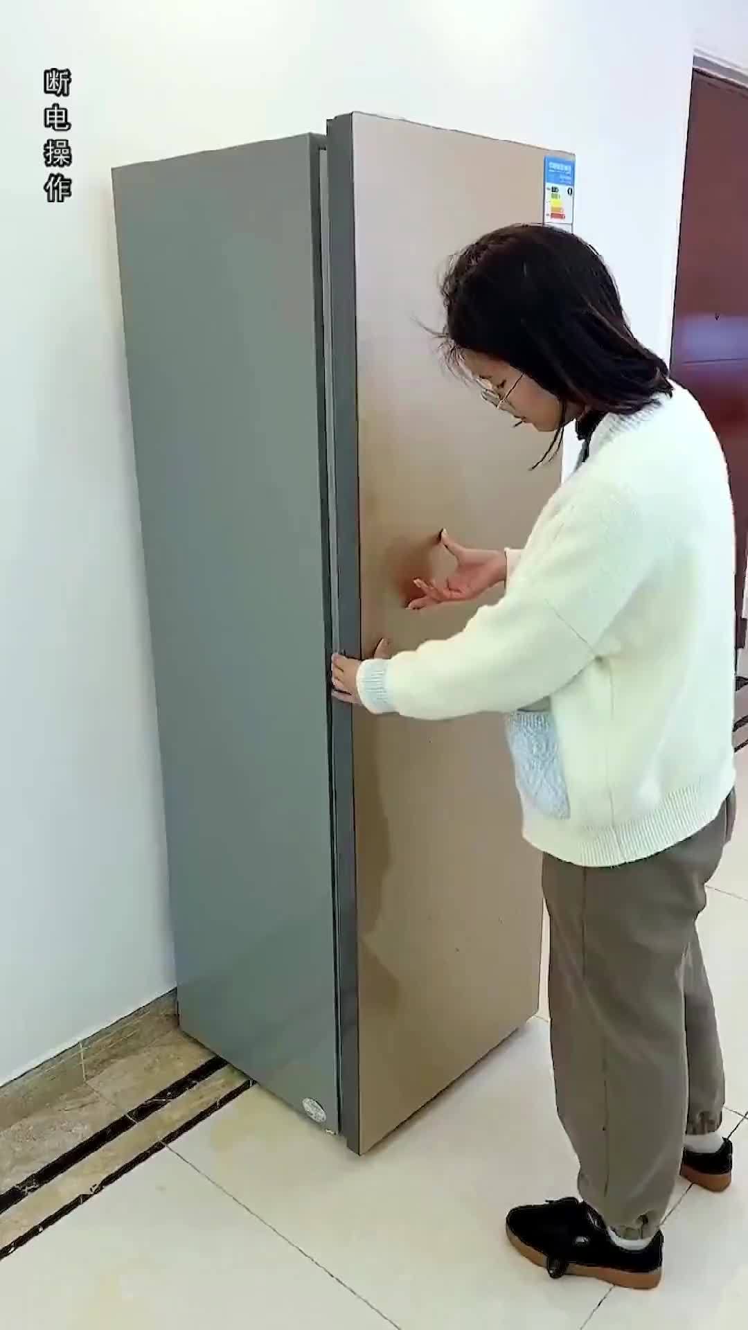 冰箱积水结冰有异味,检查检查是不是排水孔堵住了!#清理冰箱妙招 #...