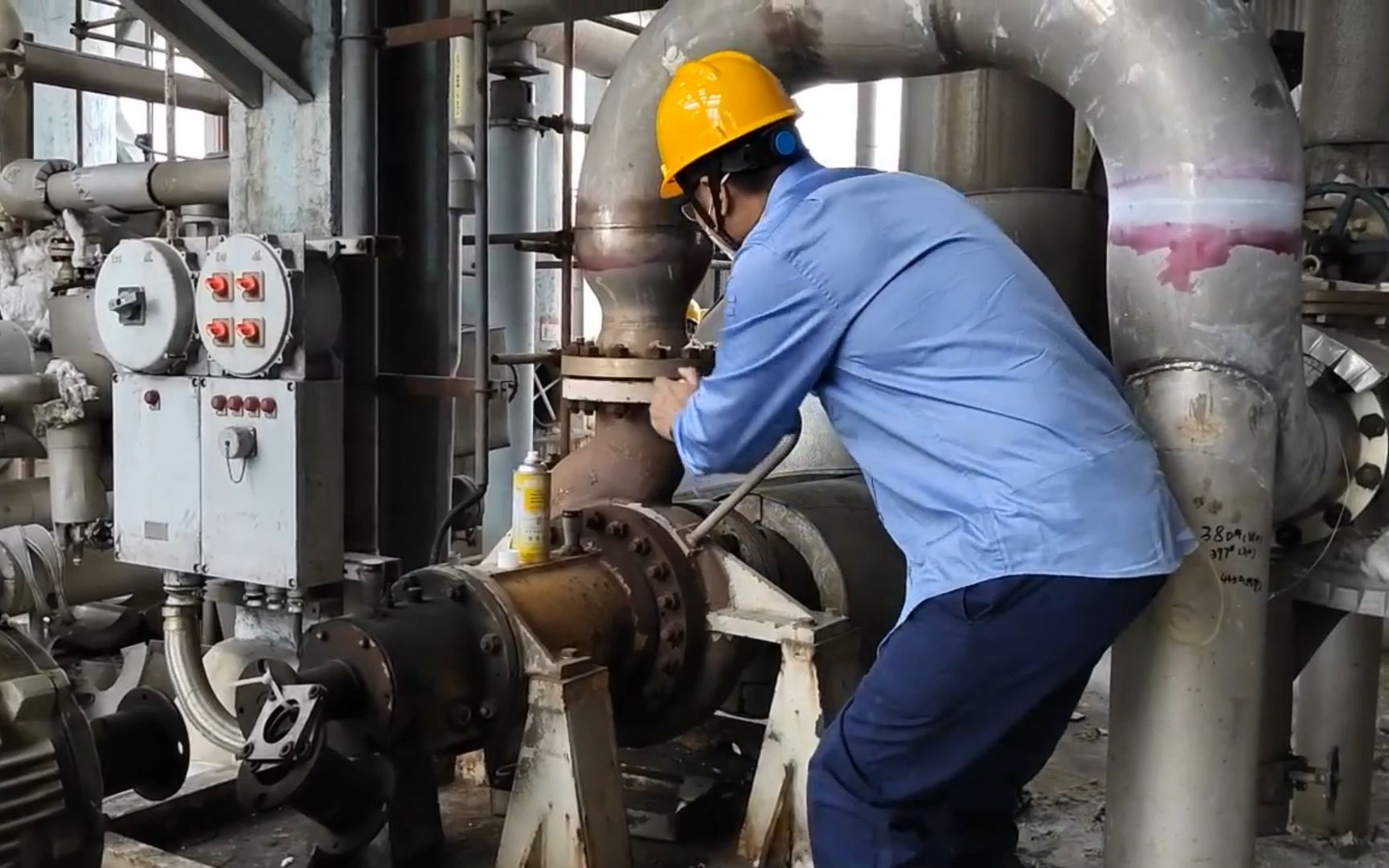 ETA尾气回收装置渗透检测#渗透检测 #无损检测 #无损探伤 #工业探伤 ...