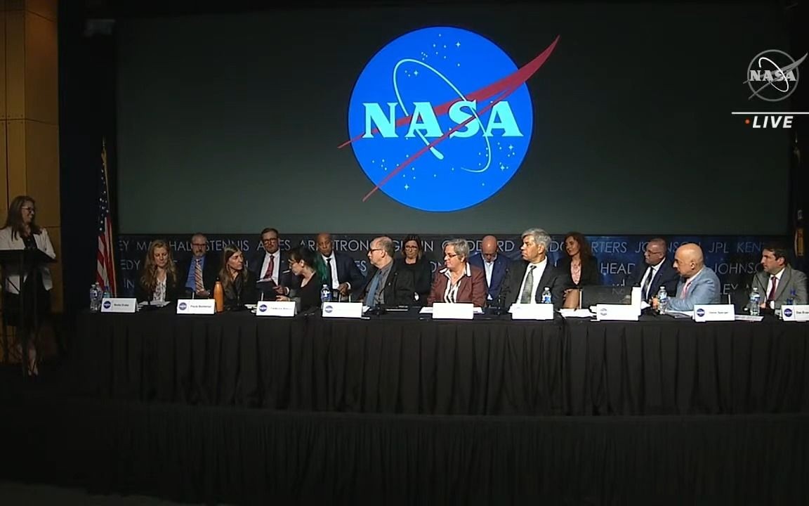 【中英完整版】NASA举行关于UFO的历史性公开会议,首次展示不明...