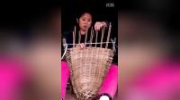在老家编撮箕 (30几年的手艺又冲出江湖啦ߘ�)VID_20161101_140839