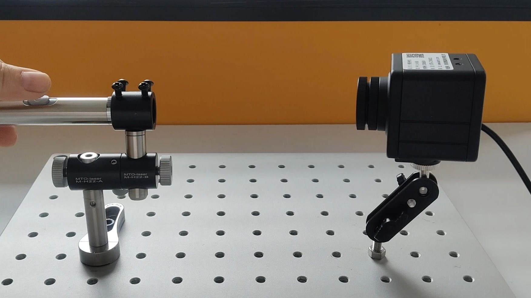 光斑分析仪的使用方法软件安装