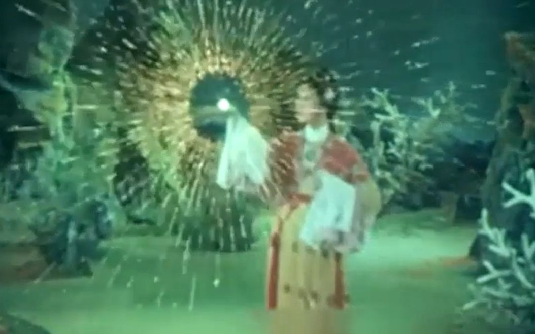 【老电影故事】1960年的特效值几毛?鲤鱼精化作相府千金,与书生相恋