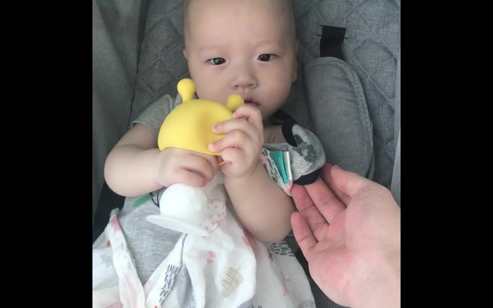 王小满端午节回老家补办满月酒