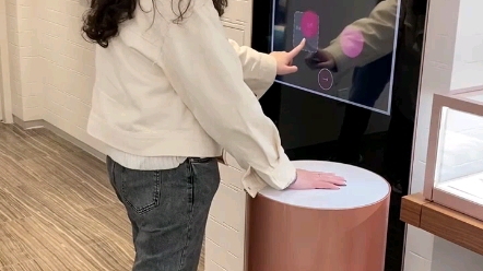 唛丁科技互动装置定义开发服务 【案例-展会】上海珠宝店引流心跳...