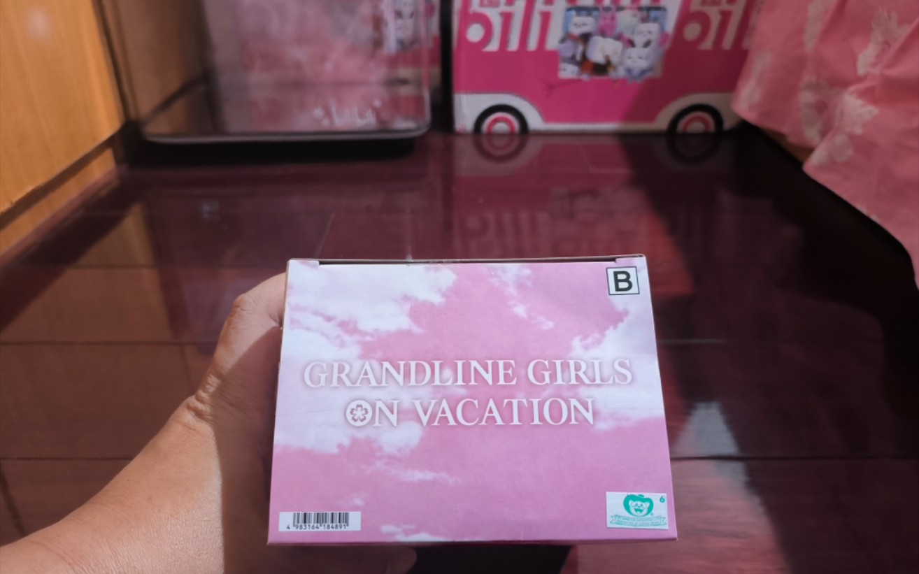 眼镜厂航海王泳装娜美异色,这个脸看的快流泪了,打死不改。