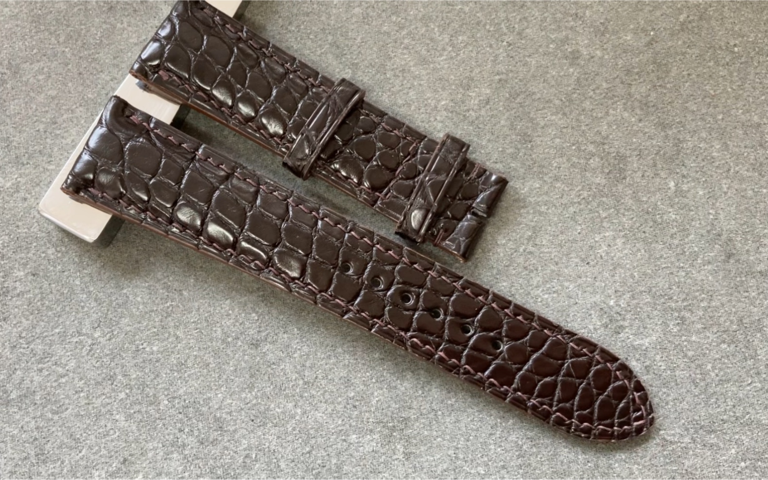 纯手工的浪琴表带,怎样做戴着才舒服,看看小皮匠的三板斧绝招!