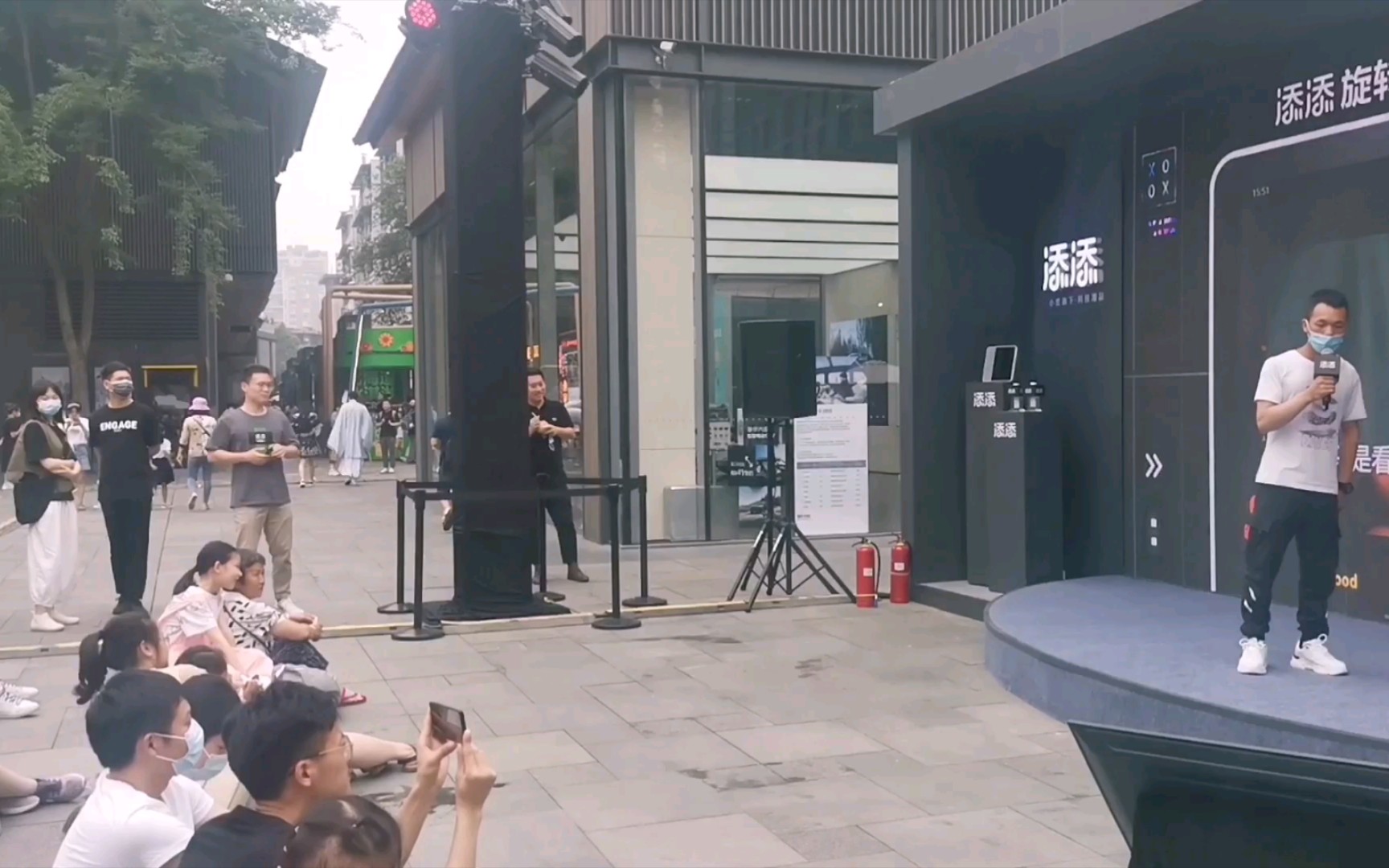 中国男篮胜日本取亚预赛开门红,拜登普京会面两人握手并合影成都