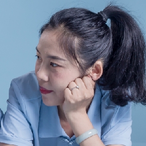 柯斯摩尔星球Miss邓 